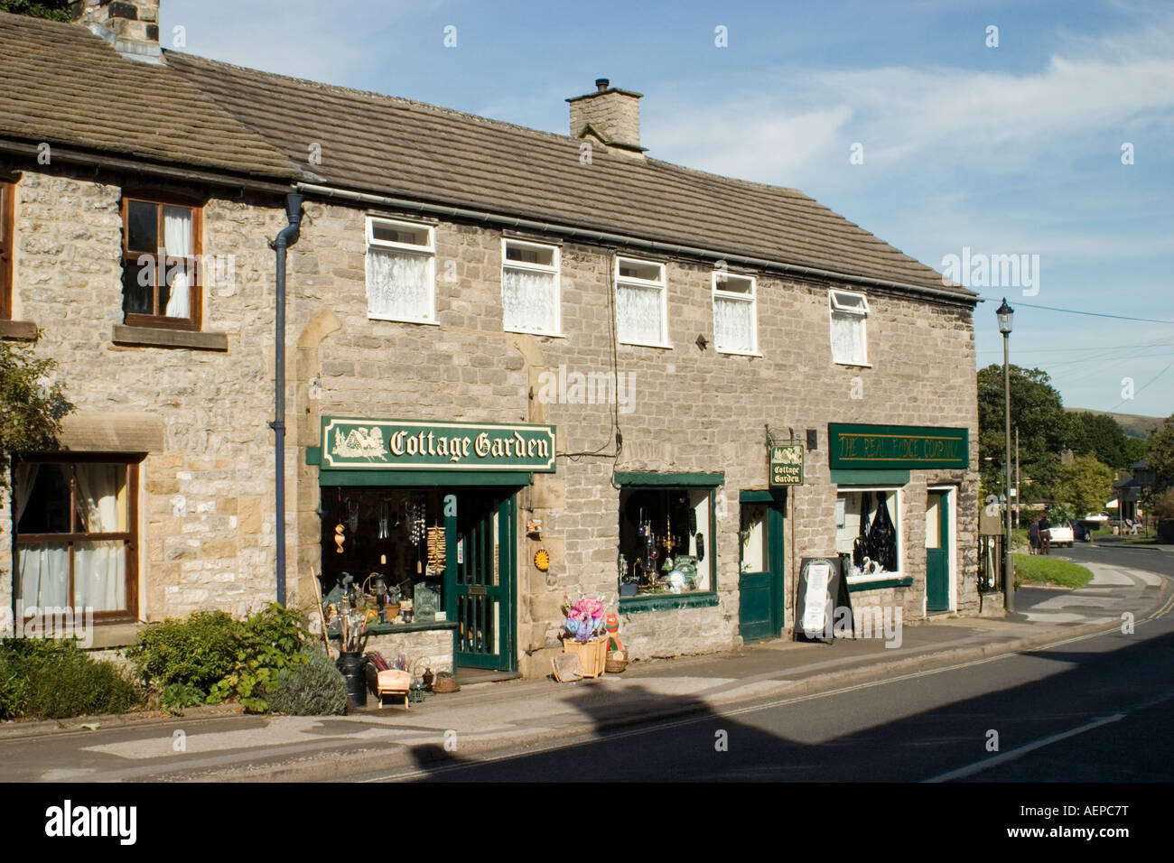 Castleton Peak District Derbyshire England Stock Photo - Alamy