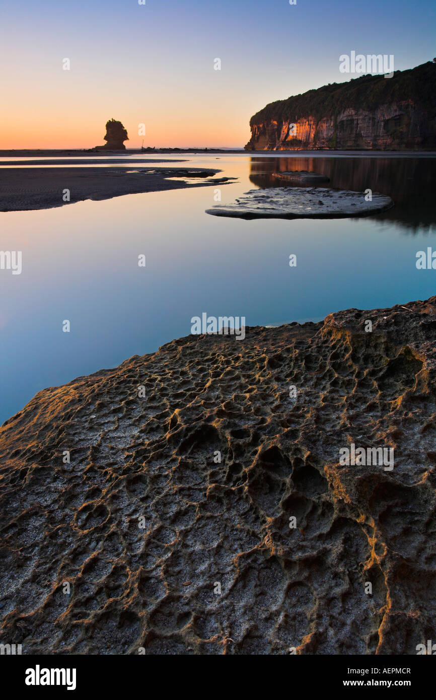 Sandstone Formations Beach High Resolution Stock Photography and Images ...