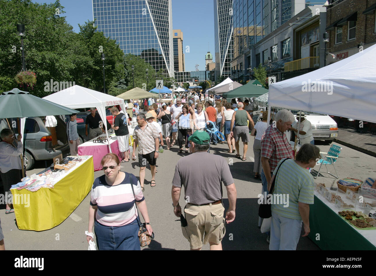 Regina farmers market hi-res stock photography and images - Alamy