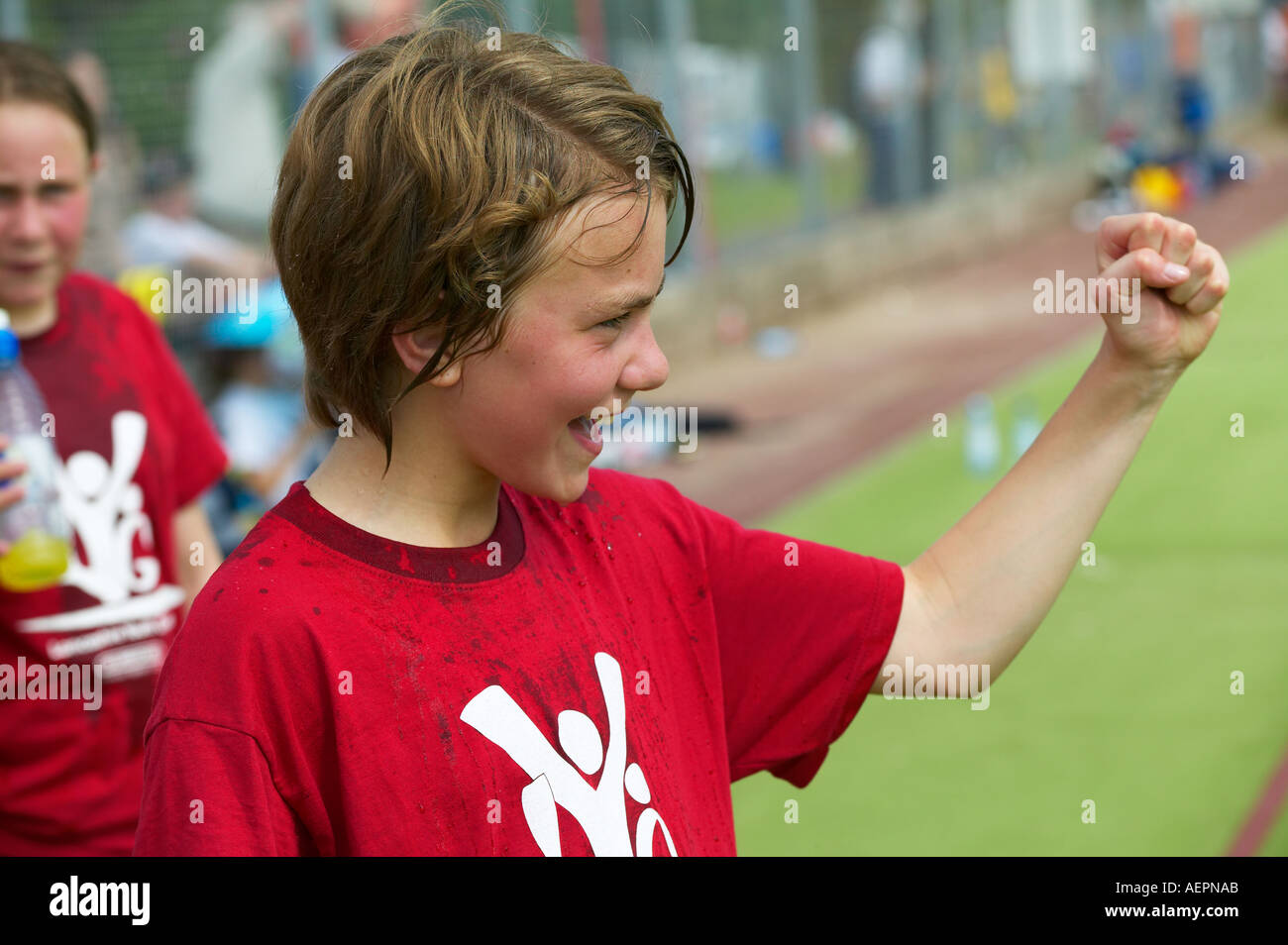 Youth team mates cheering hi-res stock photography and images - Alamy
