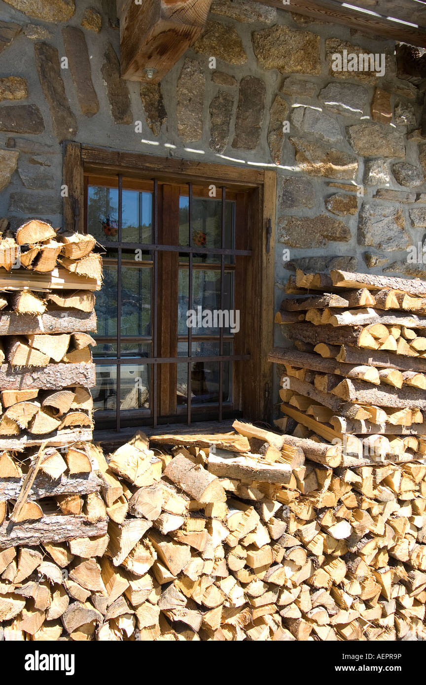 An house with fire wood Stock Photo - Alamy