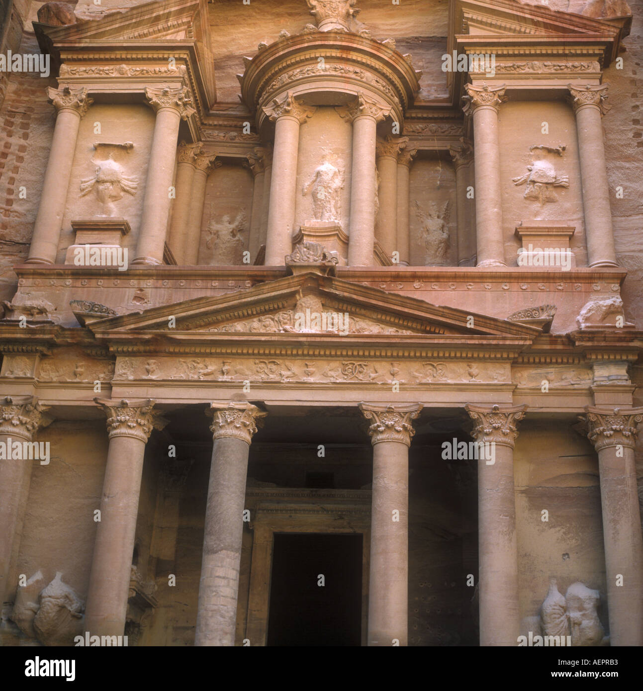 Khaznah hi-res stock photography and images - Alamy