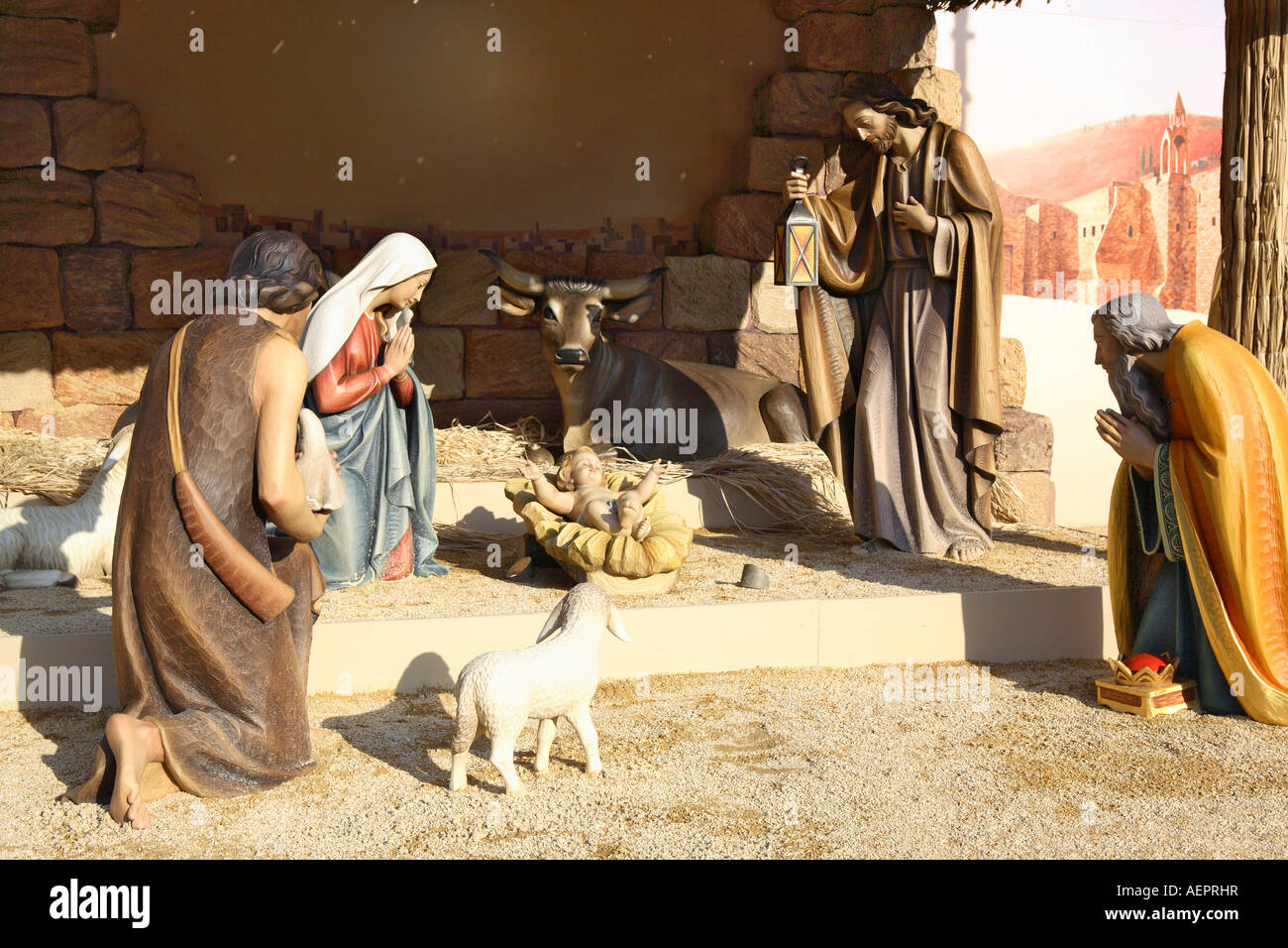 Christmas nativity scene life size figures hi-res stock photography and ...