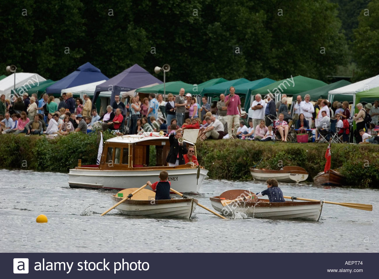 Shiplake Thames High Resolution Stock Photography and Images - Alamy