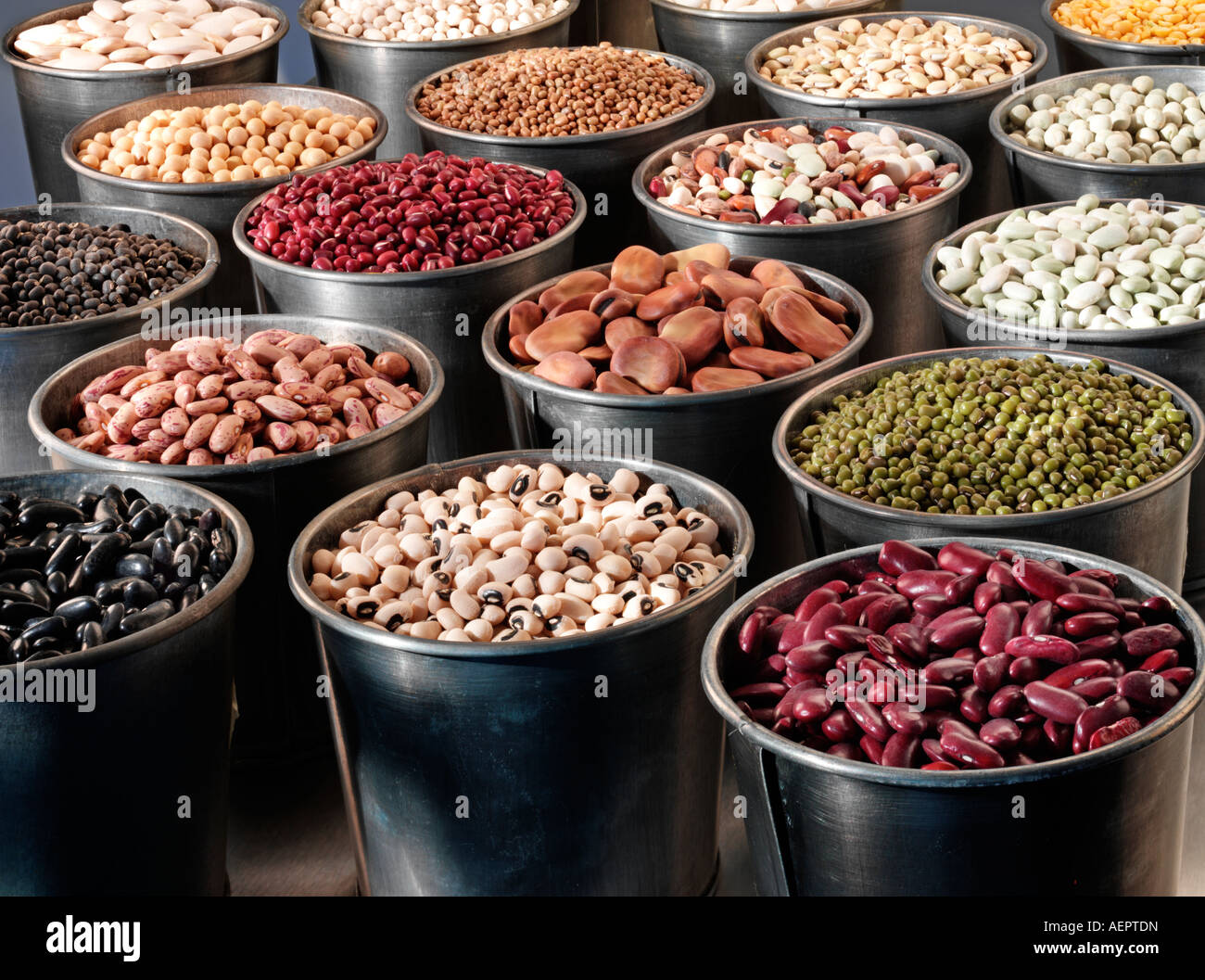 Pulses beans hi-res stock photography and images - Alamy