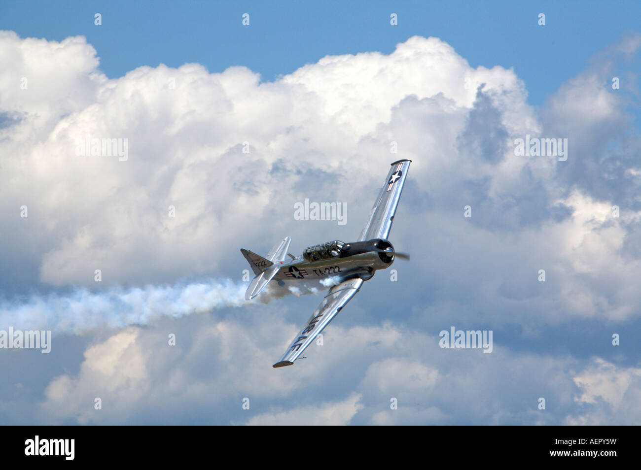 T 6 texan korean war hi-res stock photography and images - Alamy
