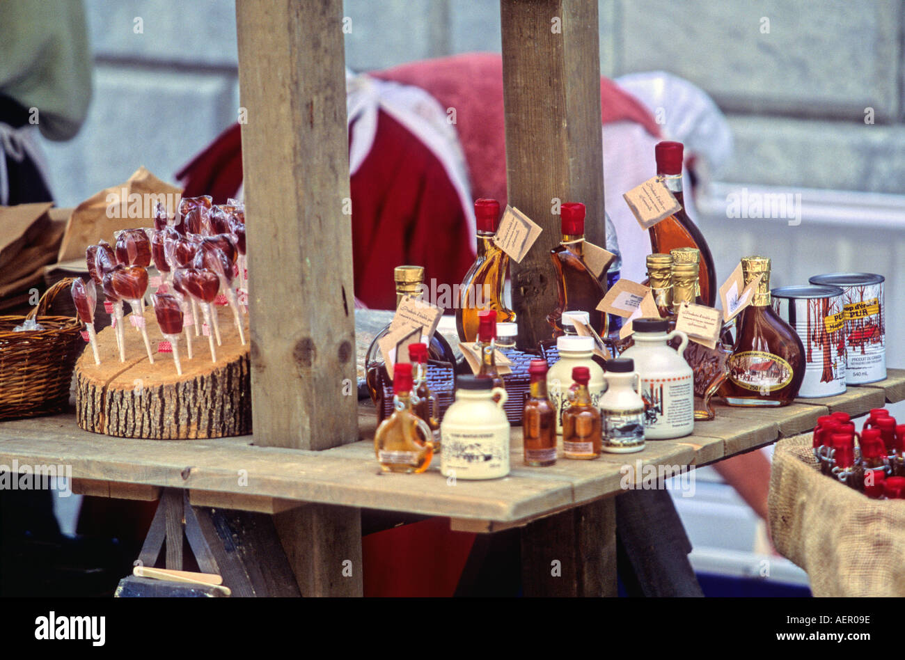 Box of maple syrup bottles Canada Stock Photo - Alamy