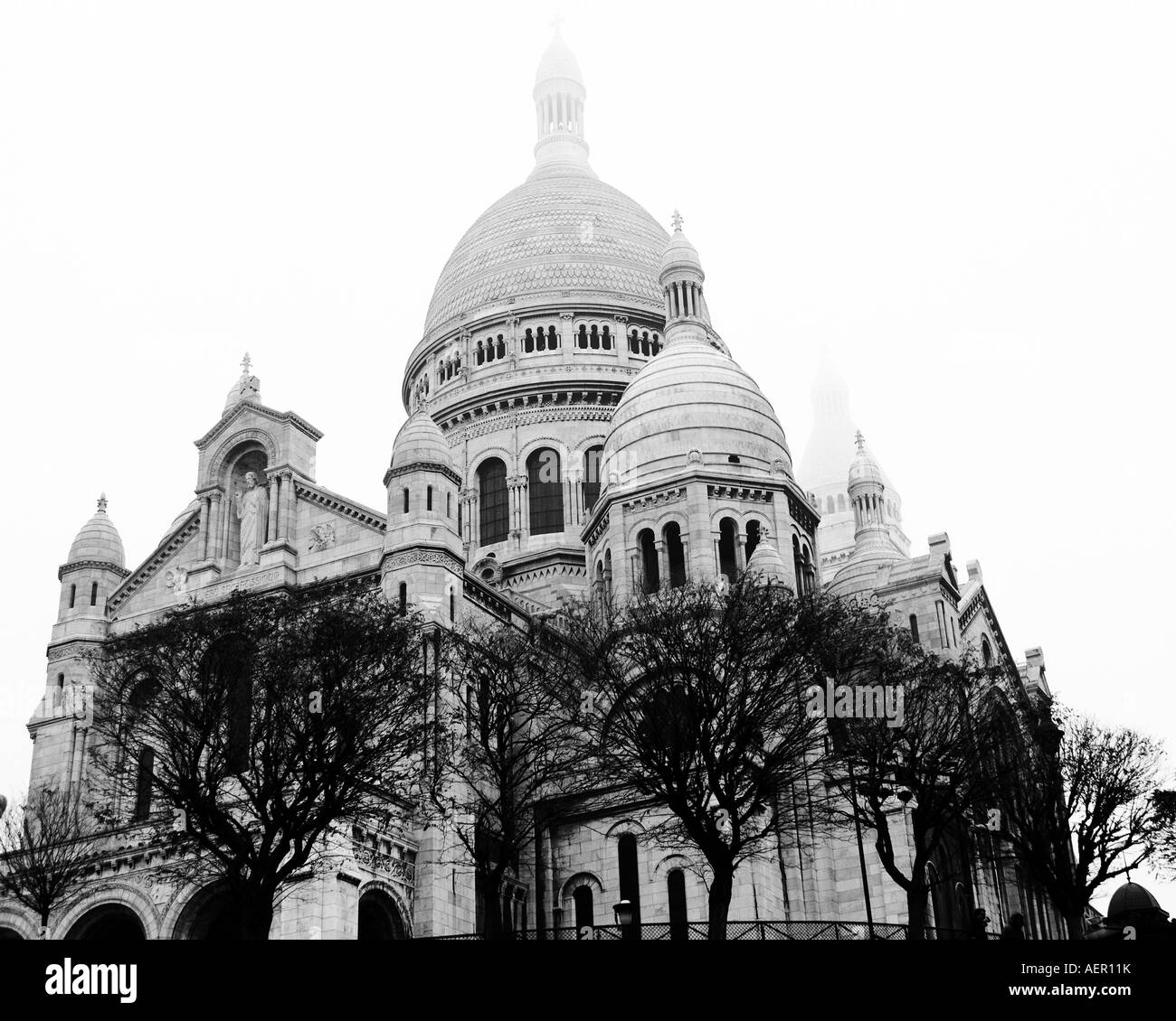 View paris france 18th Black and White Stock Photos & Images - Alamy
