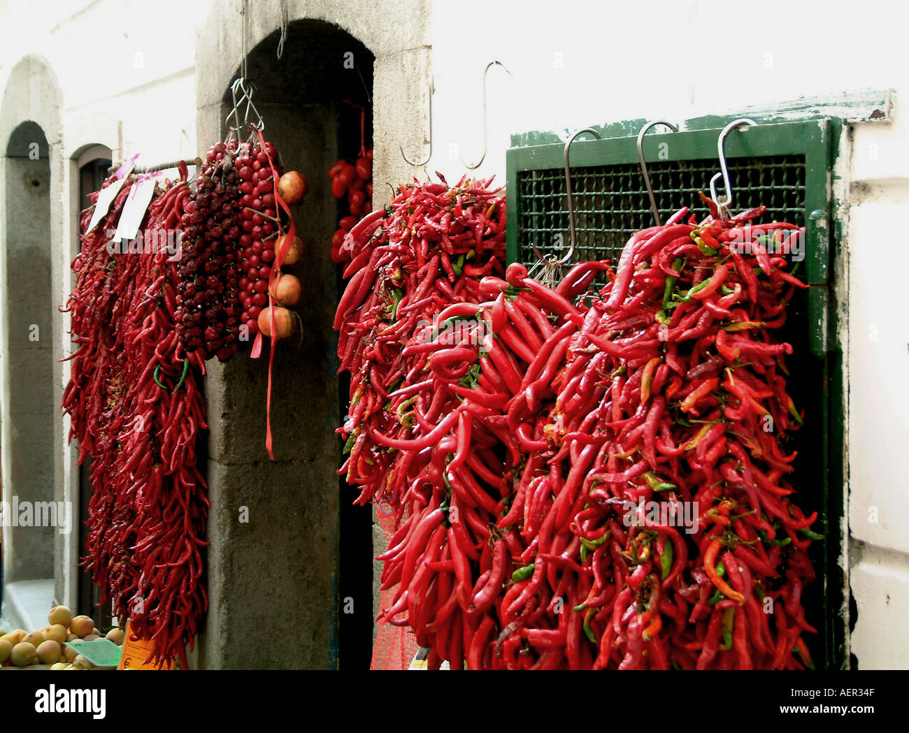 Hanging red chillies bunches hi-res stock photography and images - Alamy