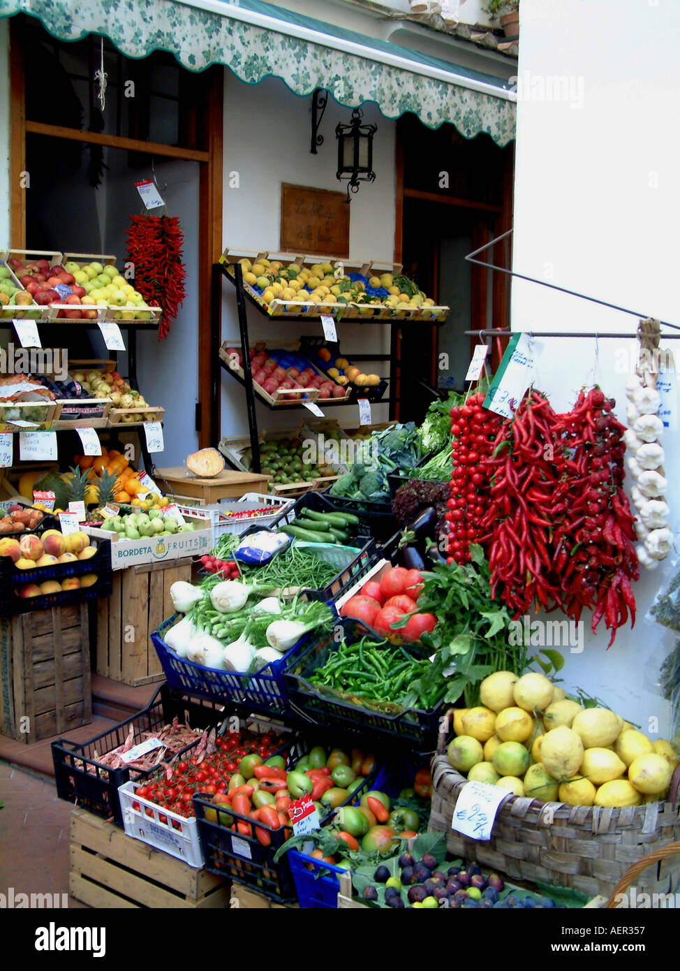 Fruit vegetables amalfi italy hi-res stock photography and images - Alamy
