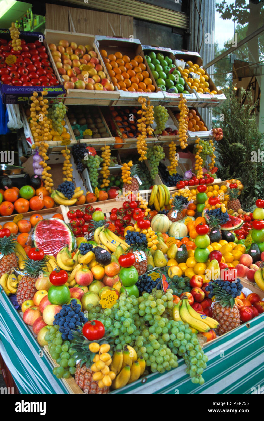 Stall frucht hi-res stock photography and images - Alamy