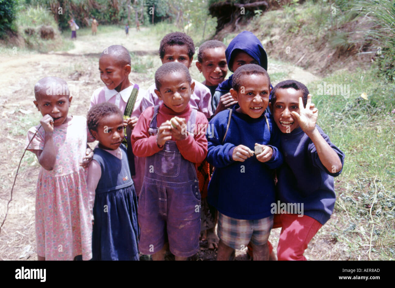 School papua new guinea children hi-res stock photography and images ...