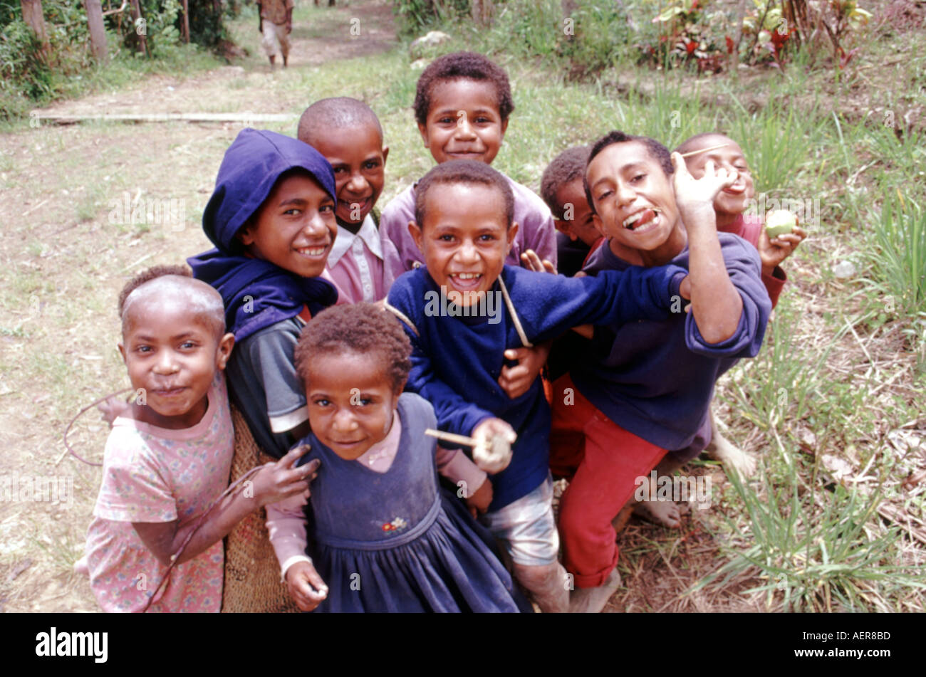 School papua new guinea children hi-res stock photography and images ...