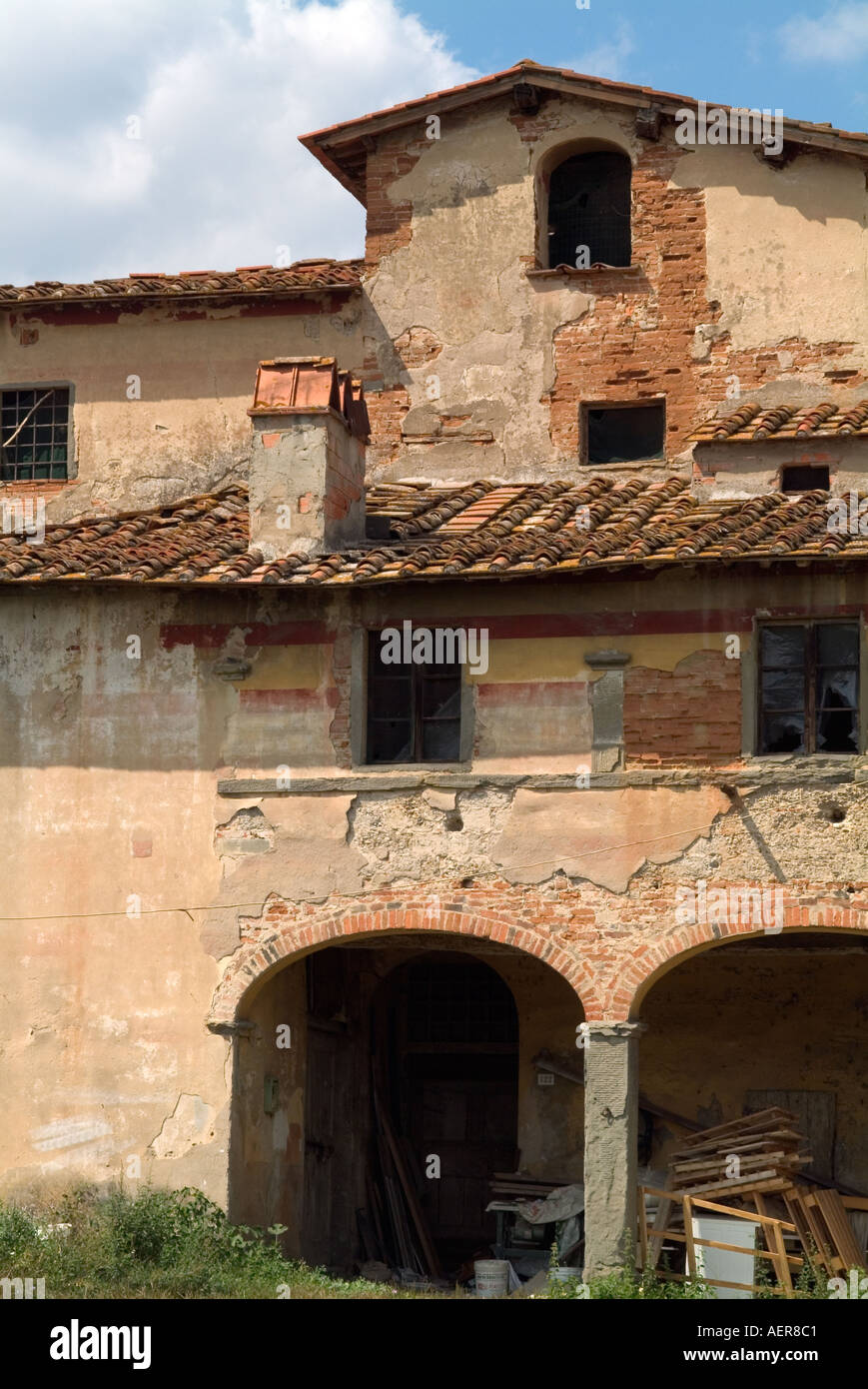 Tuscany Italy Ruined villa near Figline Tuscany Italy Stock Photo - Alamy