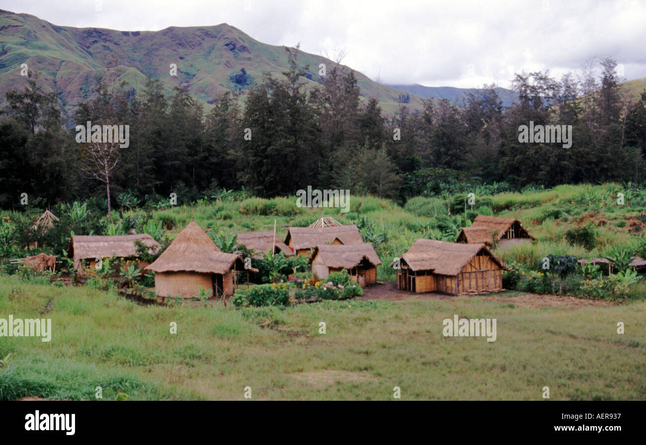 Eastern highlands papua new guinea hi-res stock photography and images ...