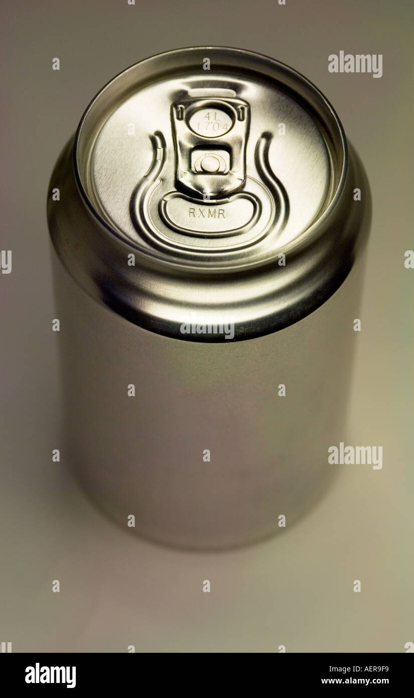 Drinks can plain with no branding or logos Stock Photo - Alamy