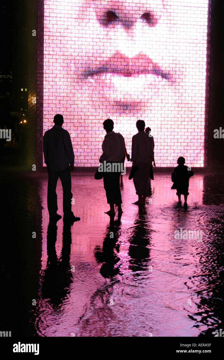 The big red chicago hi-res stock photography and images - Alamy