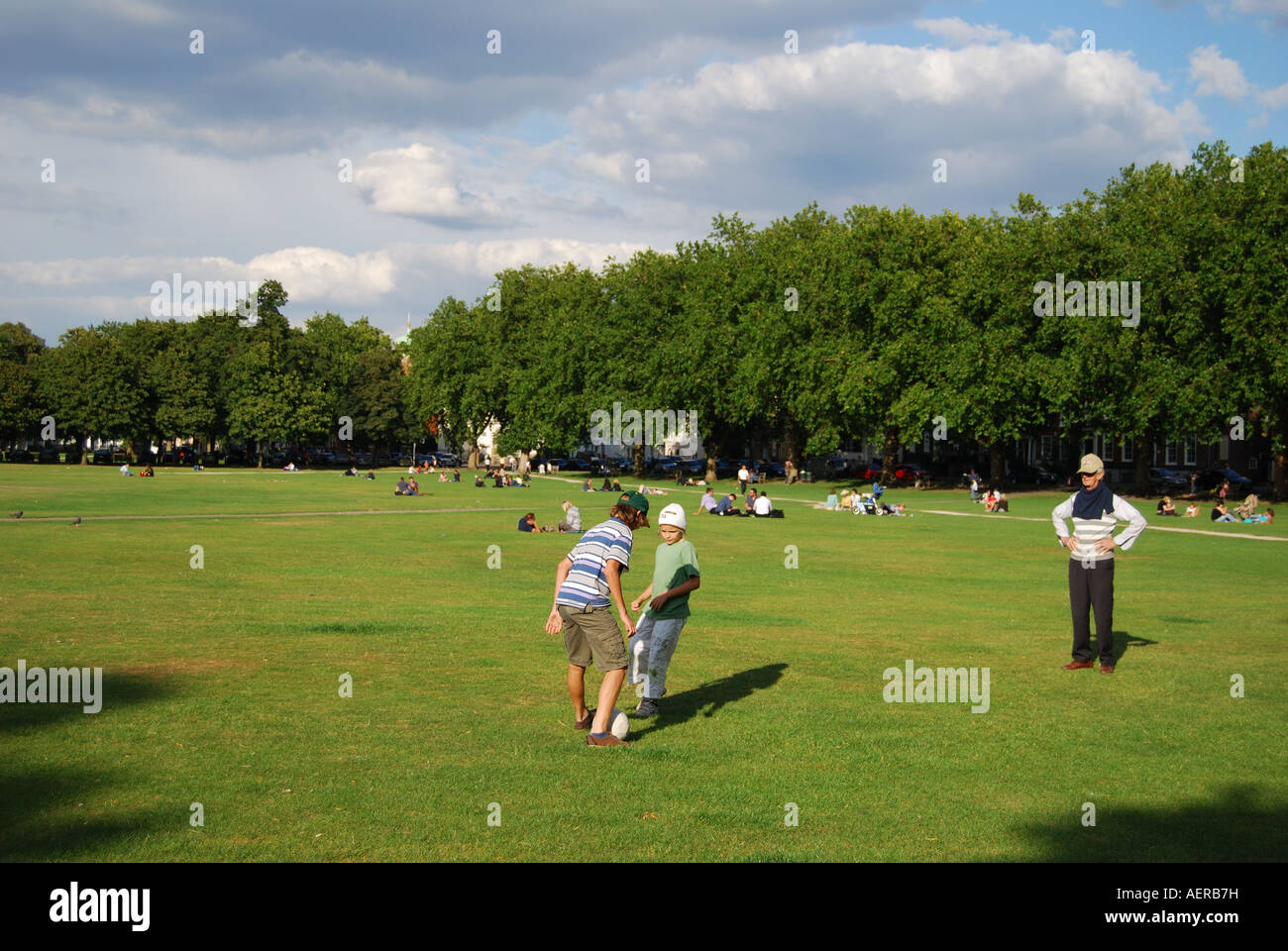 London Greenery High Resolution Stock Photography and Images - Alamy