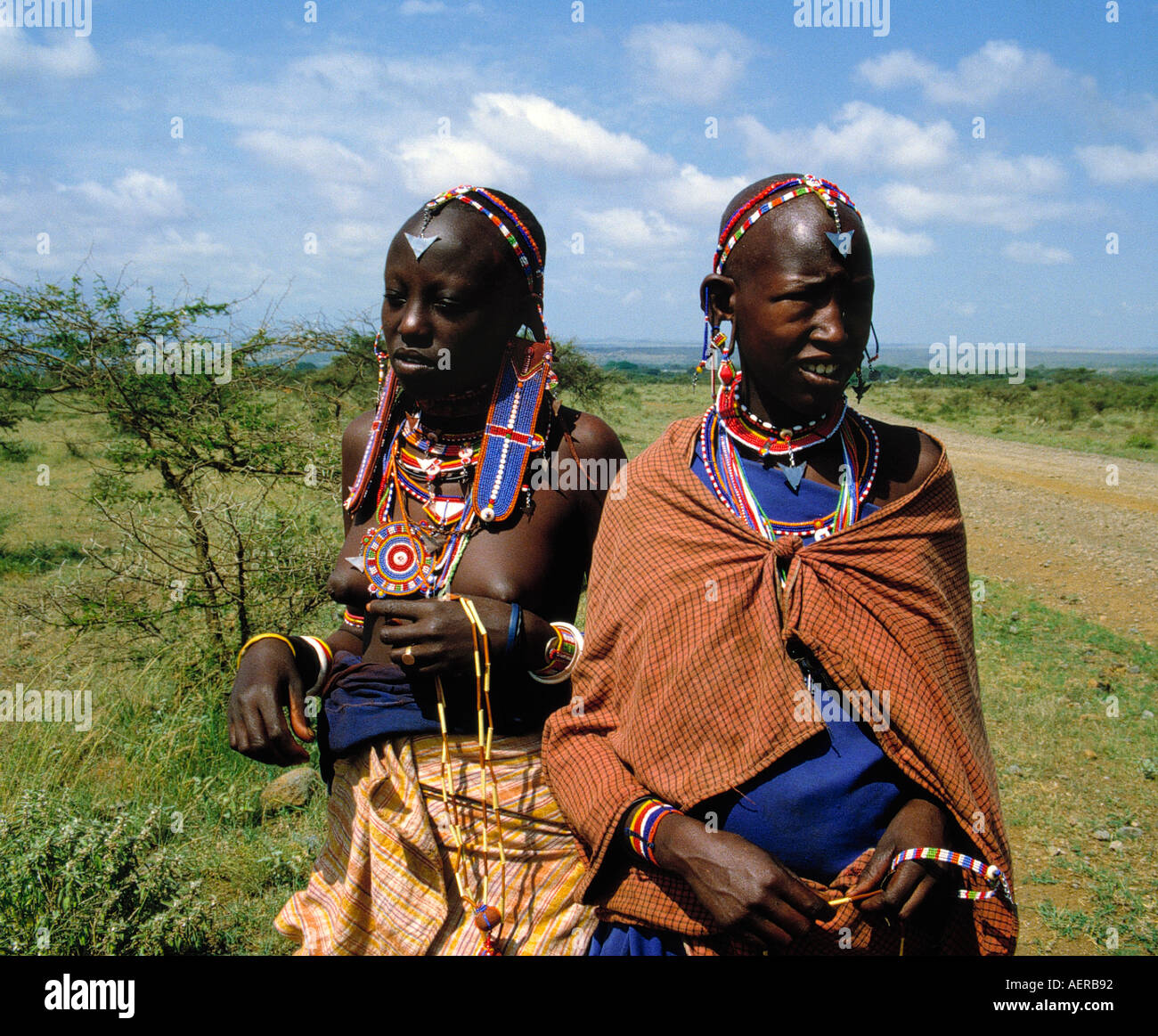 portrait of women of massai tribe kenya Stock Photo - Alamy