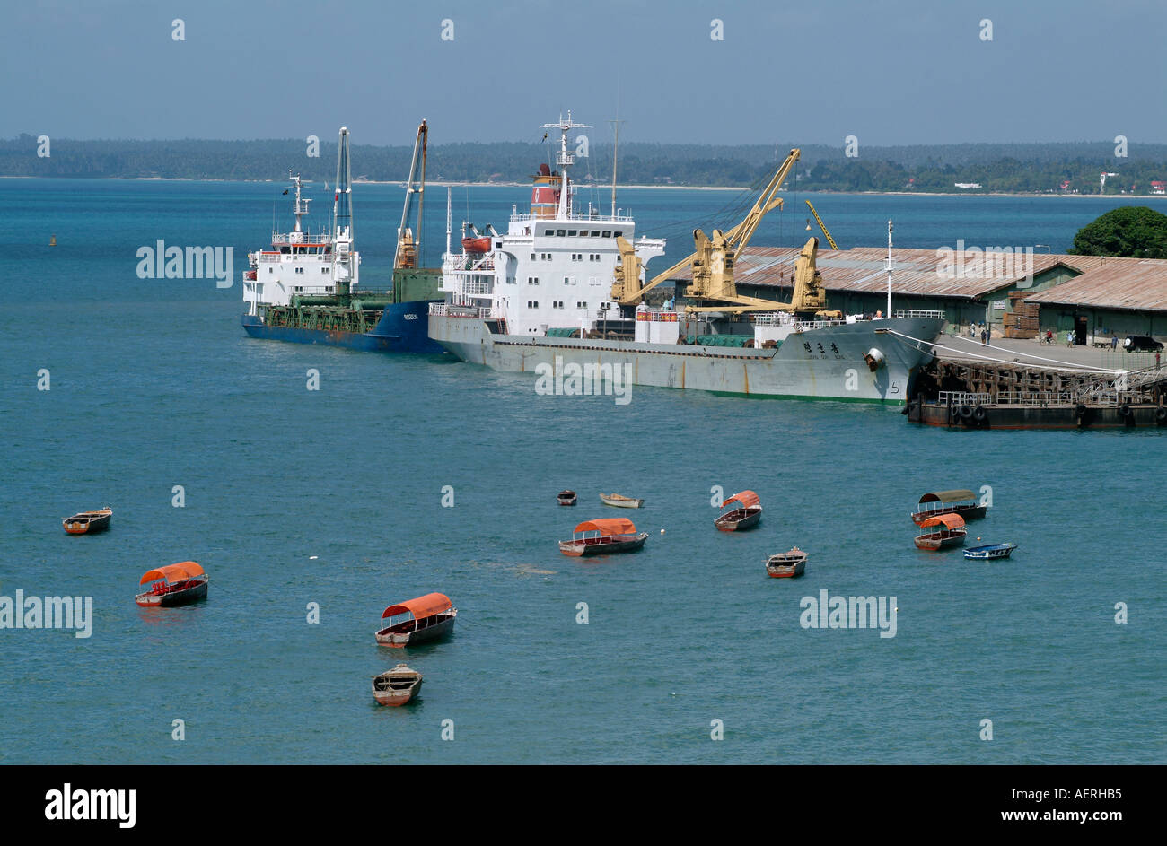 Container ships in zanzibar hi-res stock photography and images - Alamy