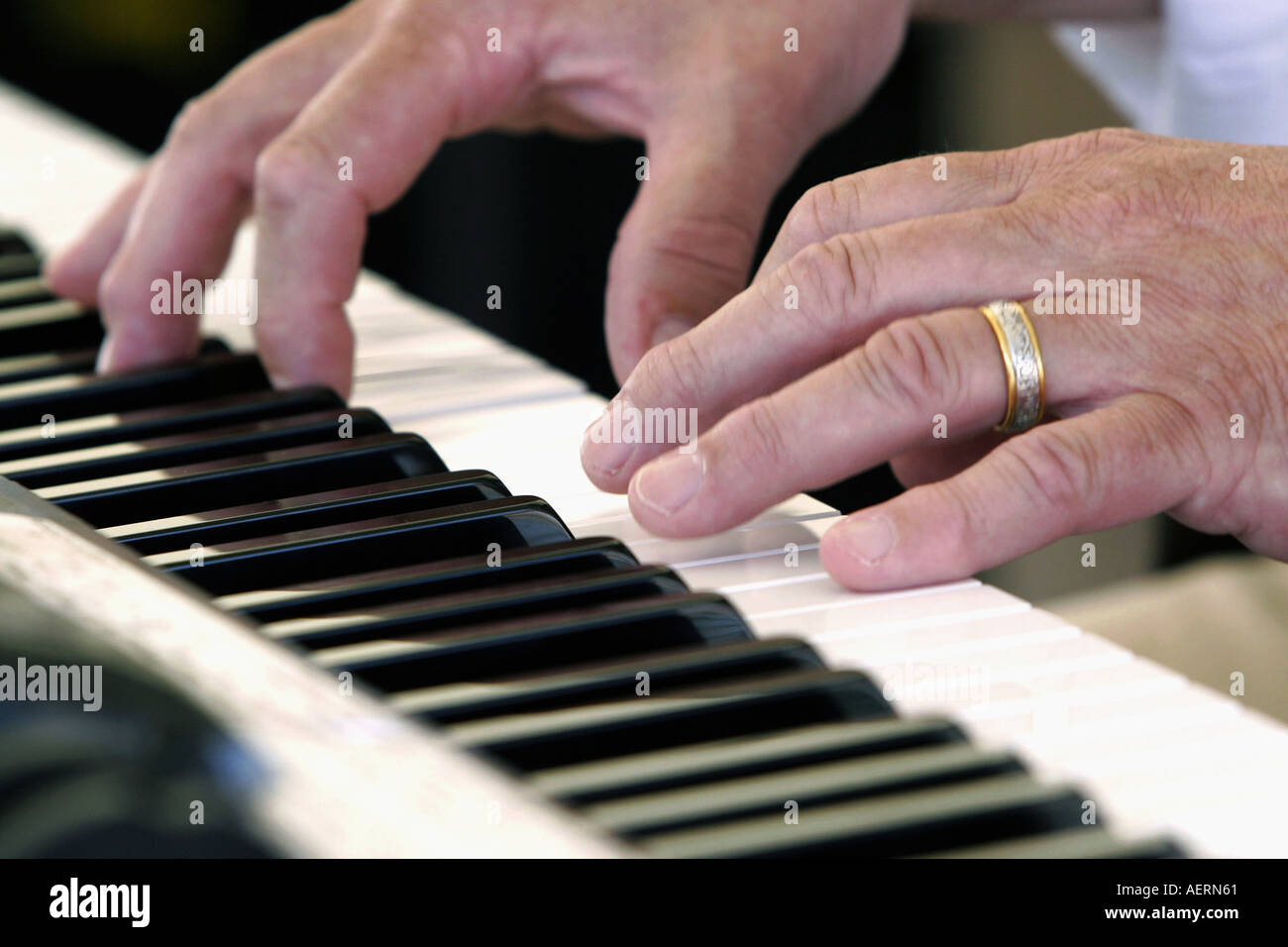 Bach keyboard hi-res stock photography and images - Alamy