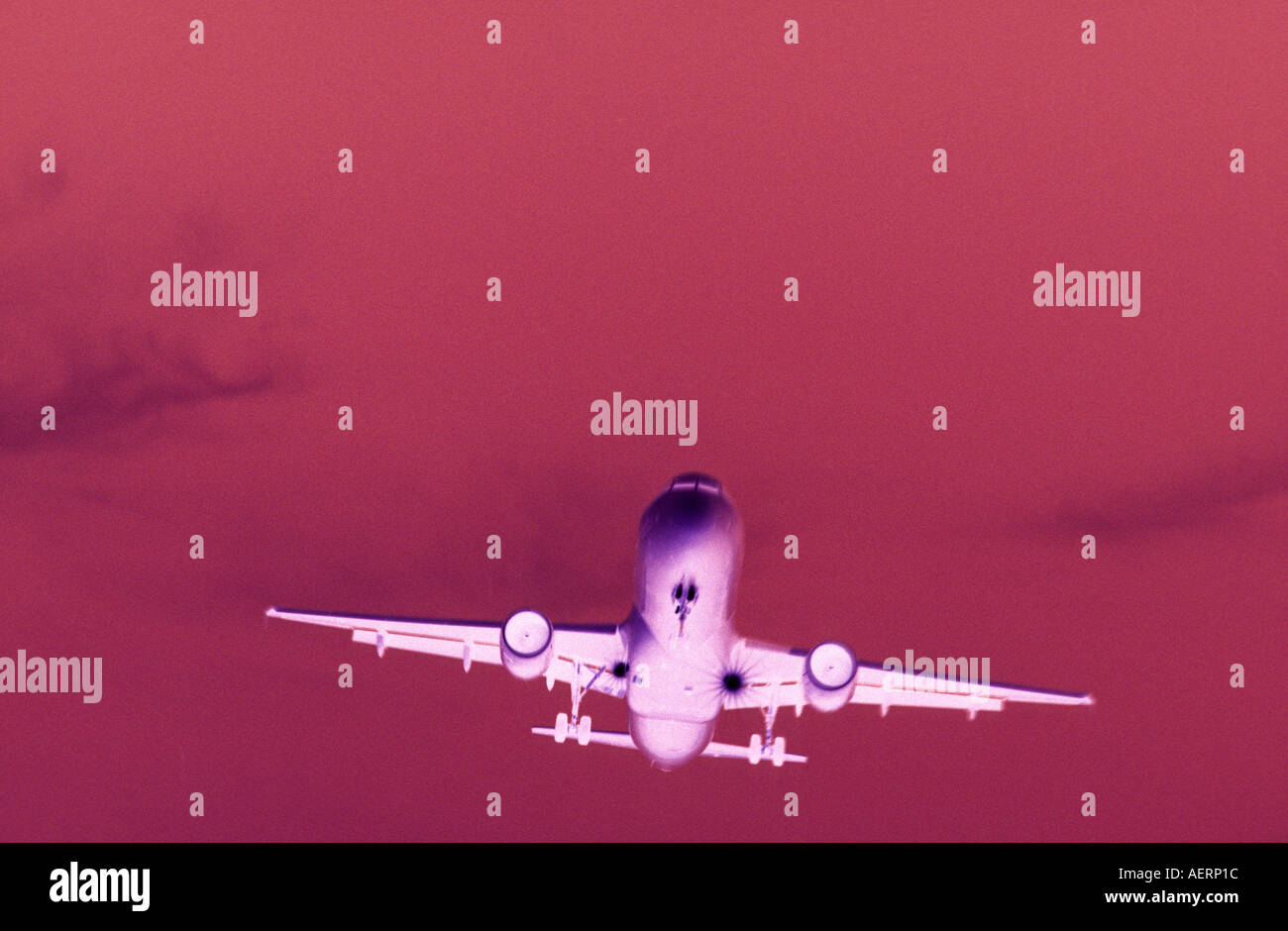 Plane take off hi-res stock photography and images - Alamy