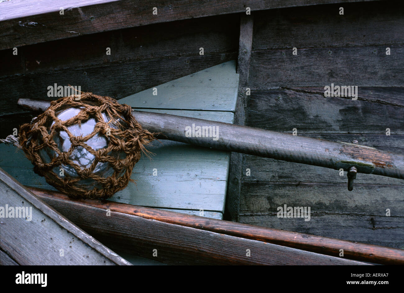 Antique rowing boat hi-res stock photography and images - Alamy