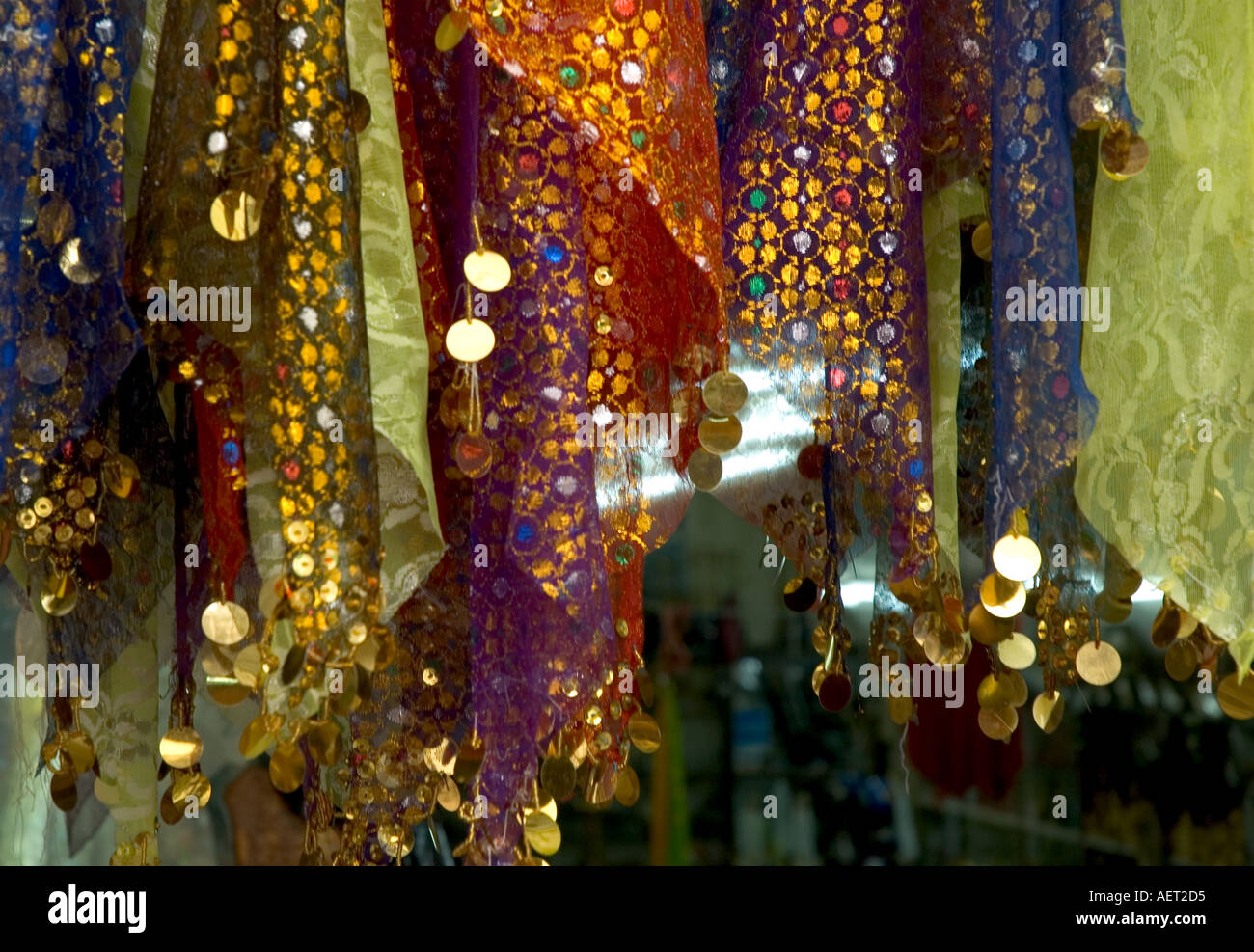 Traditional palestinian scarf hi-res stock photography and images - Alamy