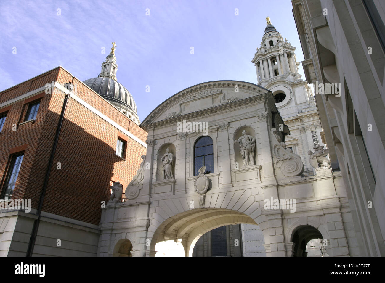 Temple Bar in Paternoster Square in London The only surviving gateway ...