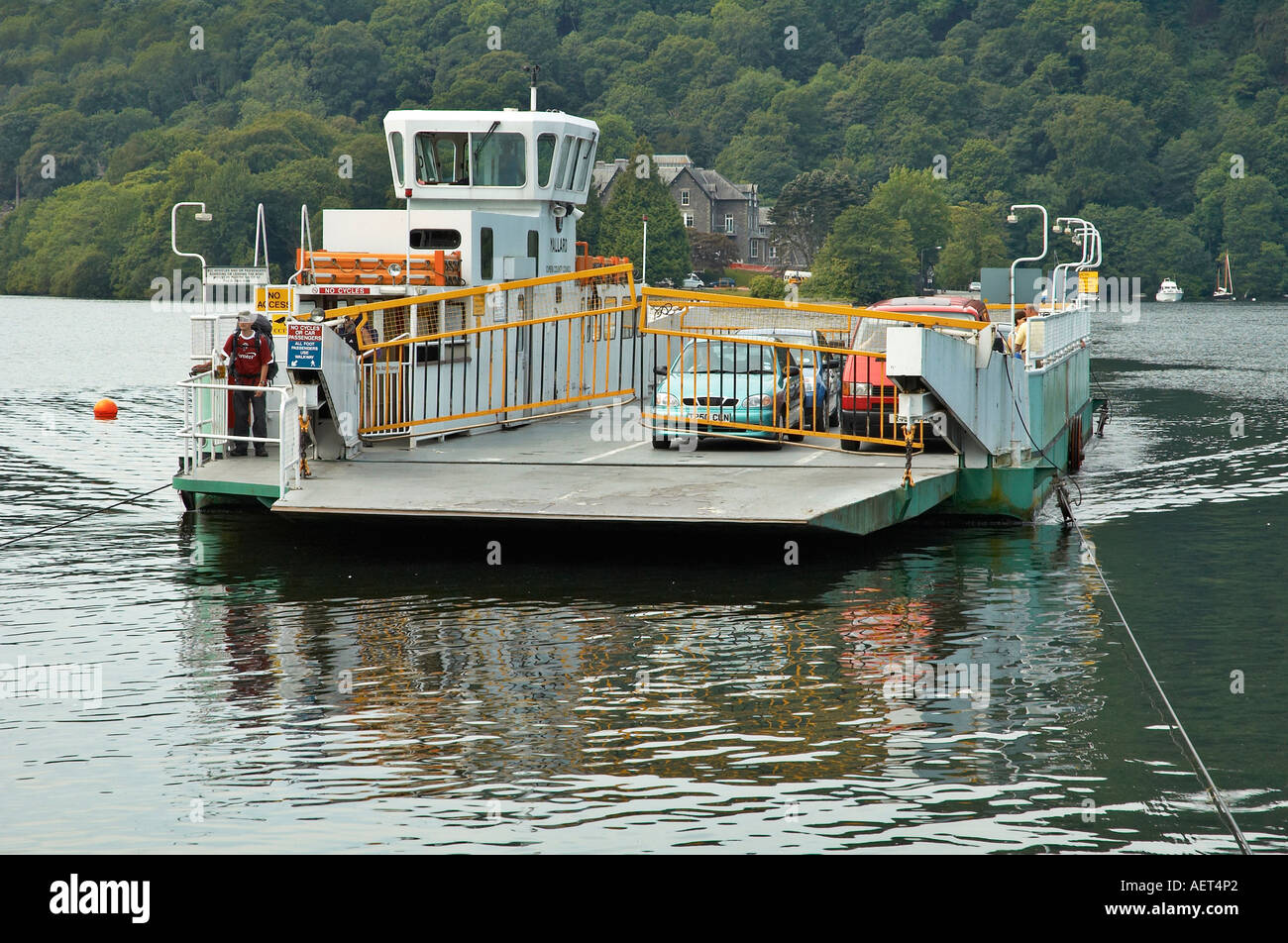 Cable ferry service hi-res stock photography and images - Alamy