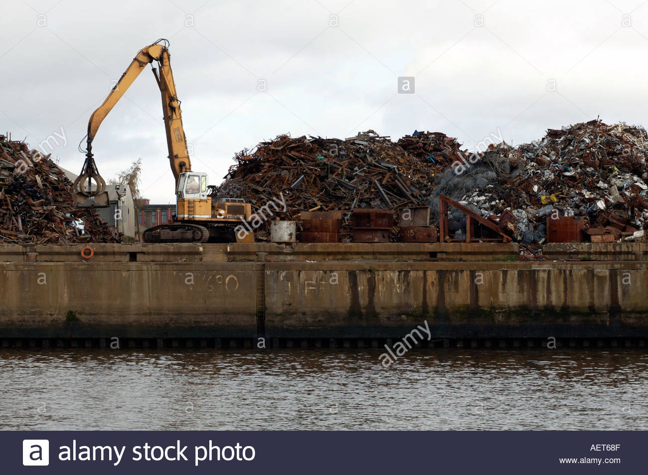 River Clyde Shipyards Stock Photos & River Clyde Shipyards Stock Images ...