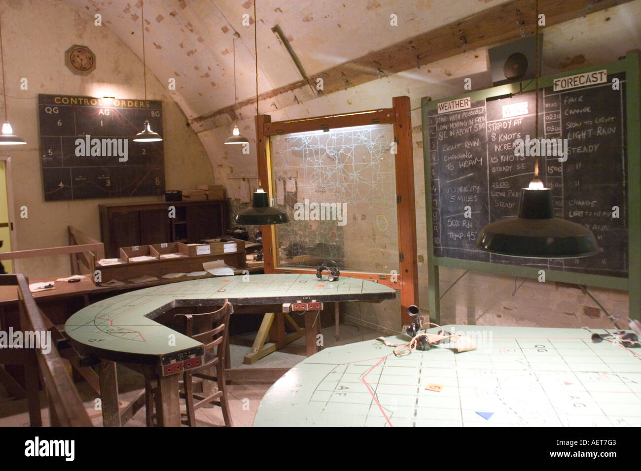 Secret wartime WW2 headquarters in tunnels under Dover Castle Kent ...