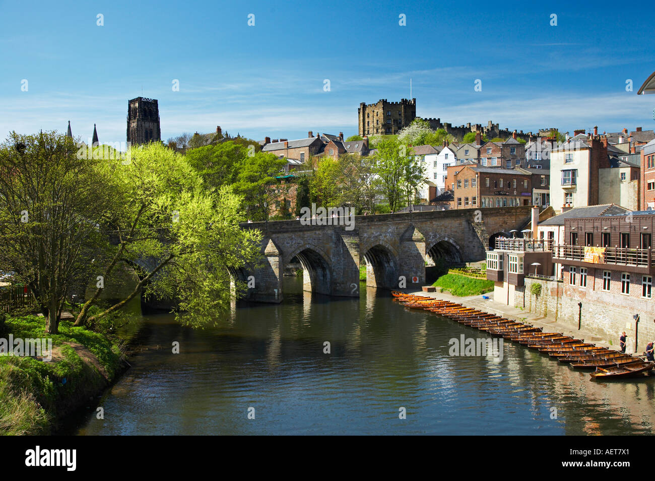 Old elvet bridge hi-res stock photography and images - Alamy