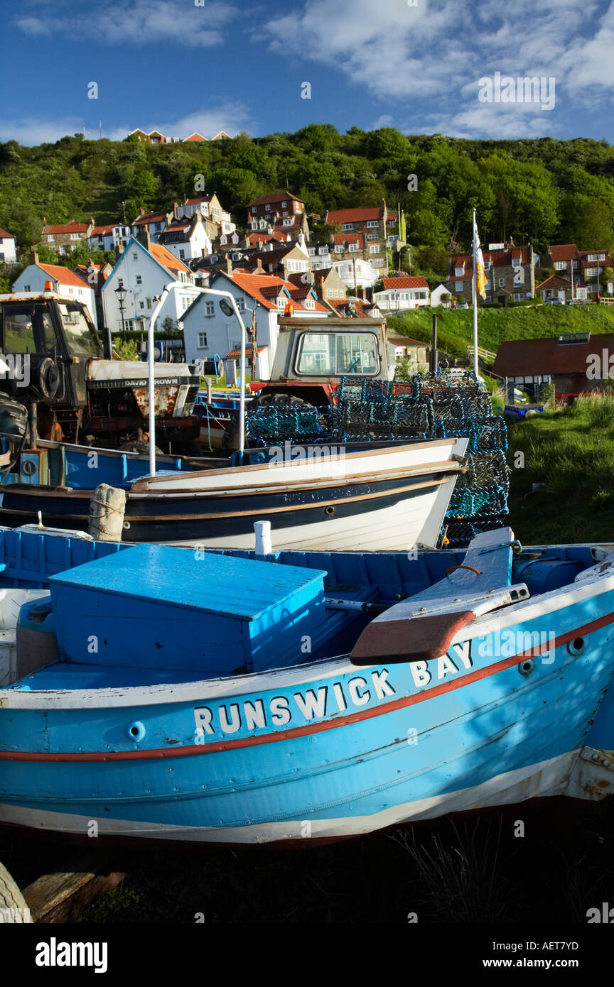 Fishing Boats Cobbles Yorkshire Stock Photos & Fishing Boats Cobbles ...