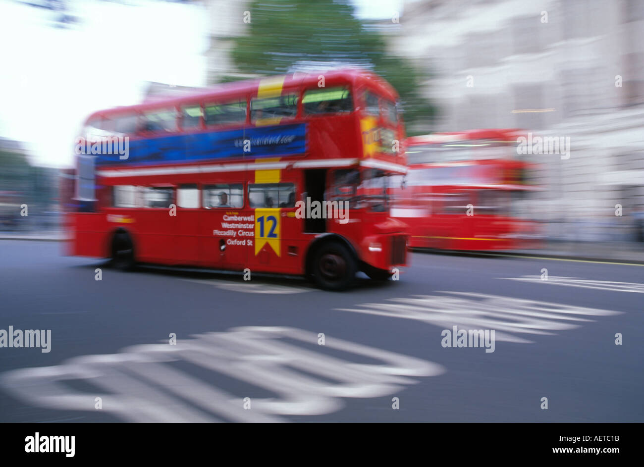 London bus Trafalgar Square London UK Stock Photo - Alamy