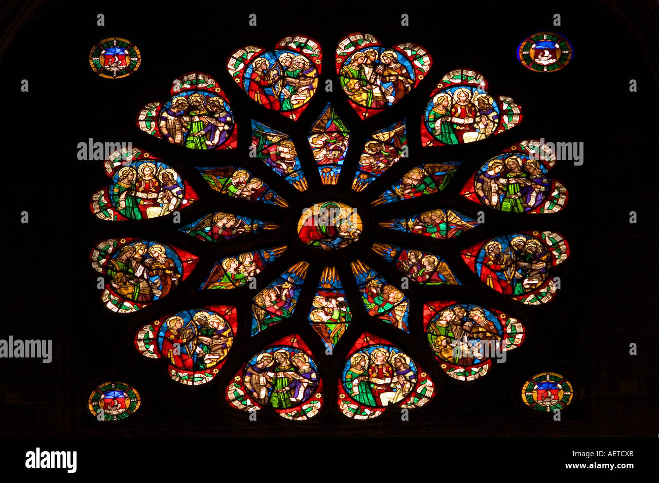 Paris rose window hi-res stock photography and images - Alamy