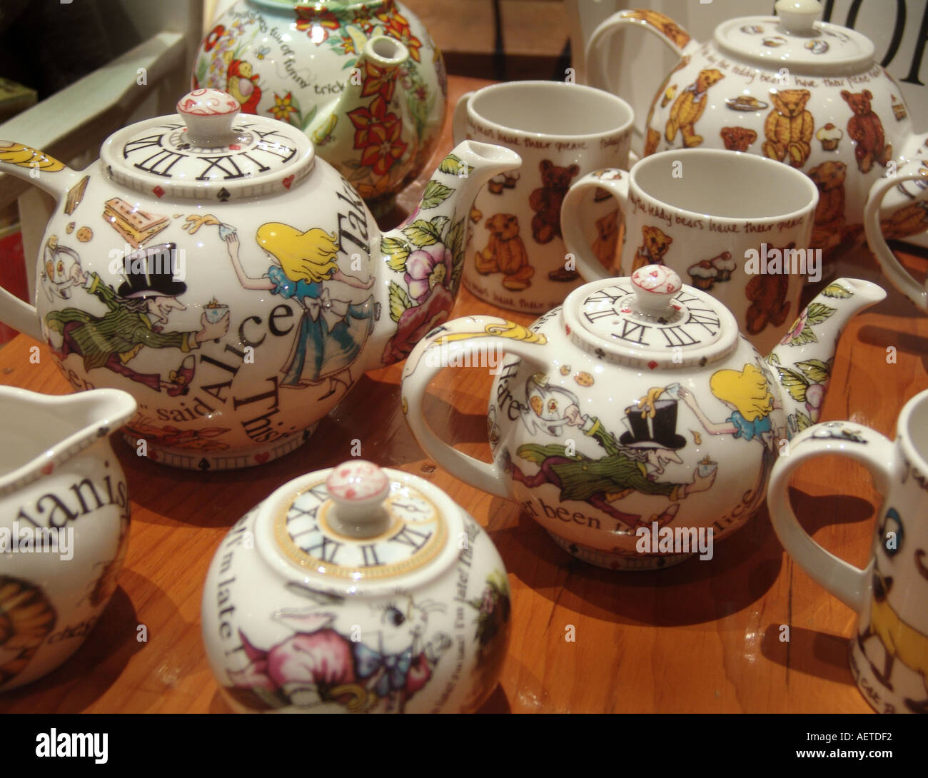 Novelty teapots hi-res stock photography and images - Alamy