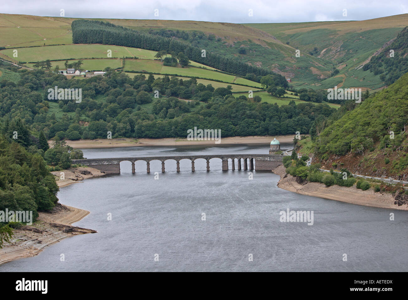Foel Tower Viaduct and Garreg Ddu Reservoir during drought in Elan ...
