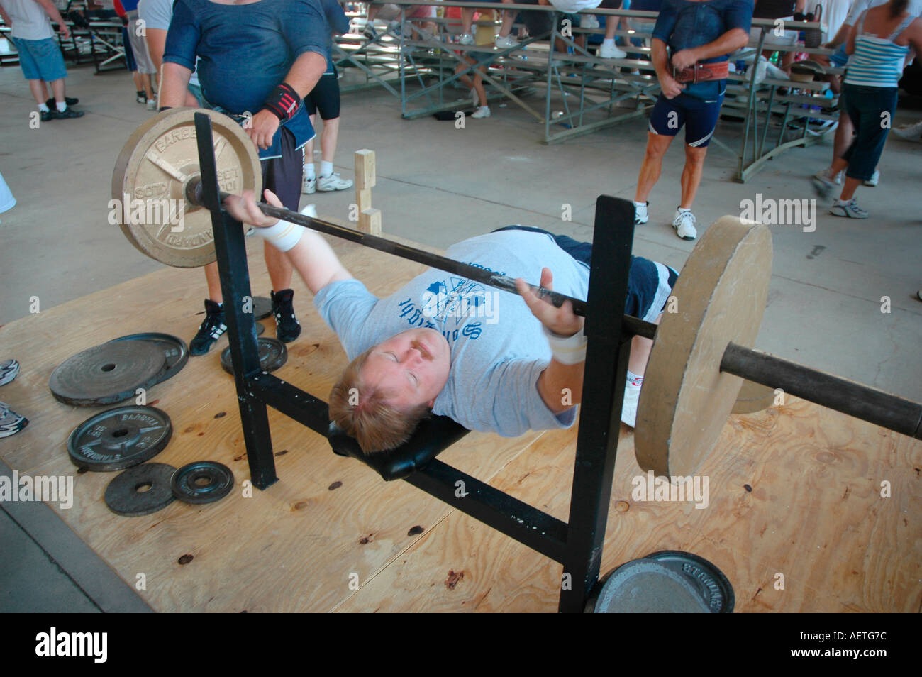 Senior power lifters at the Ohio State Fair getting ready for ...