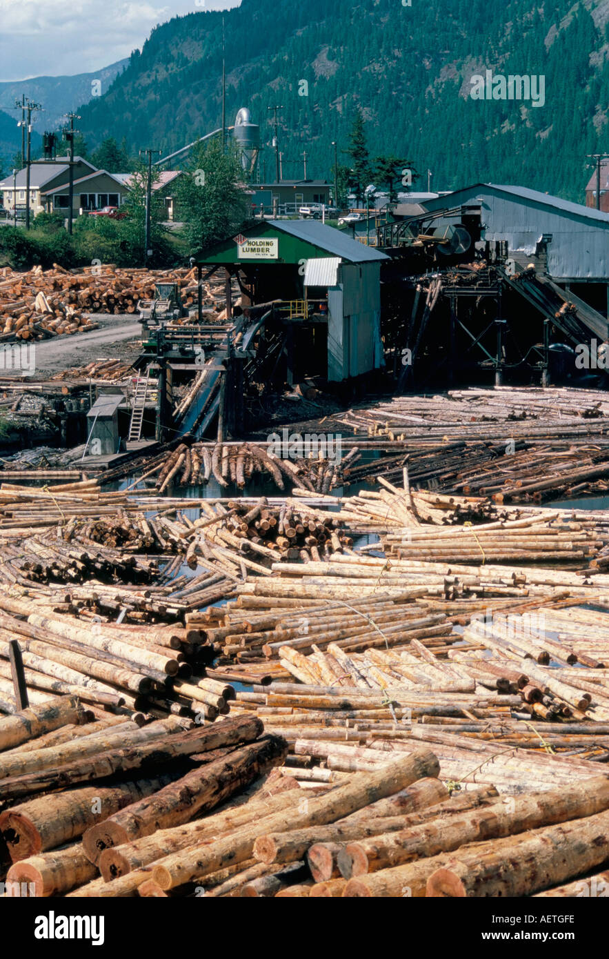 Canadian lumber mills hi-res stock photography and images - Alamy