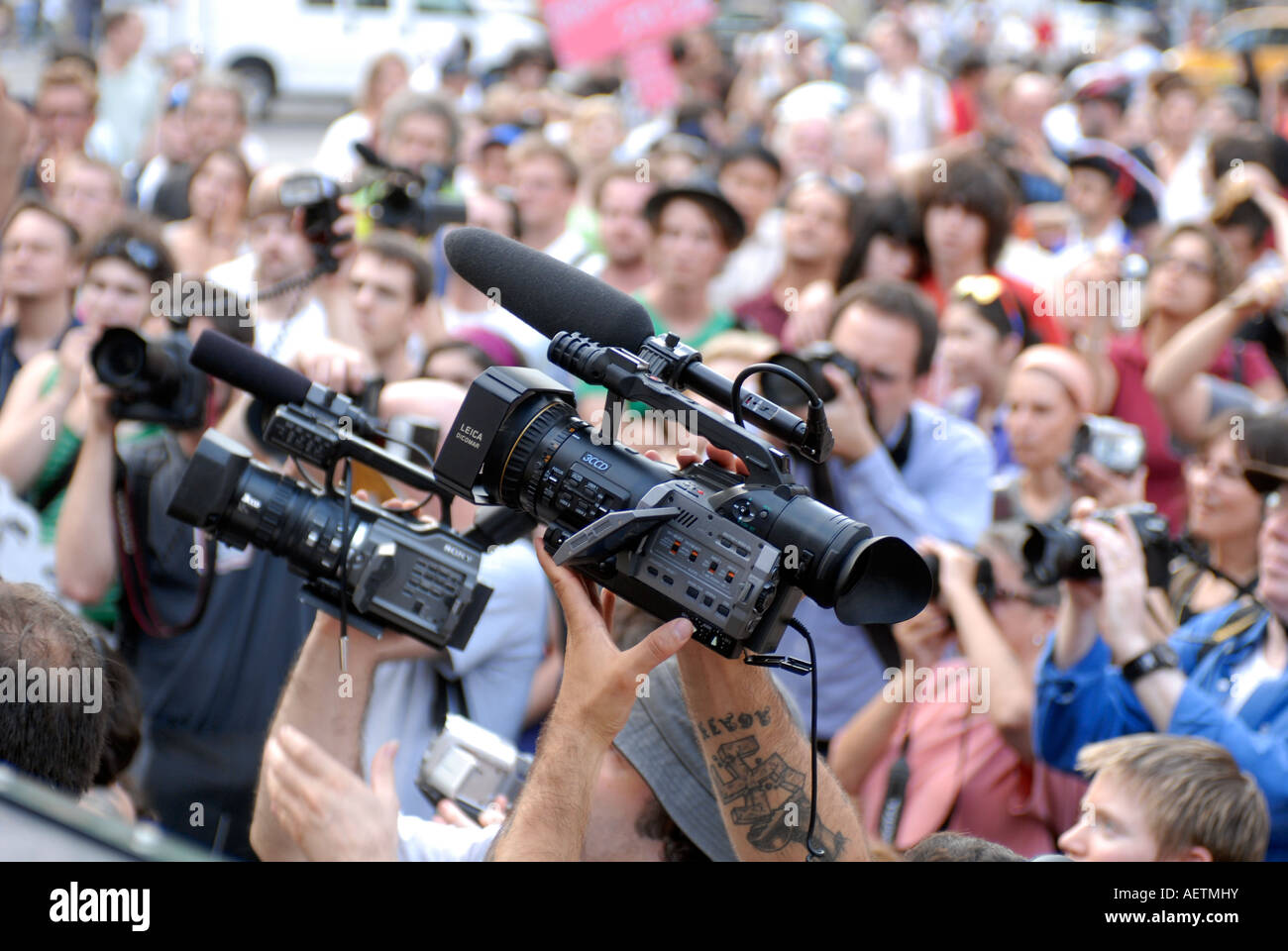 Digital video camcorders hi-res stock photography and images - Alamy