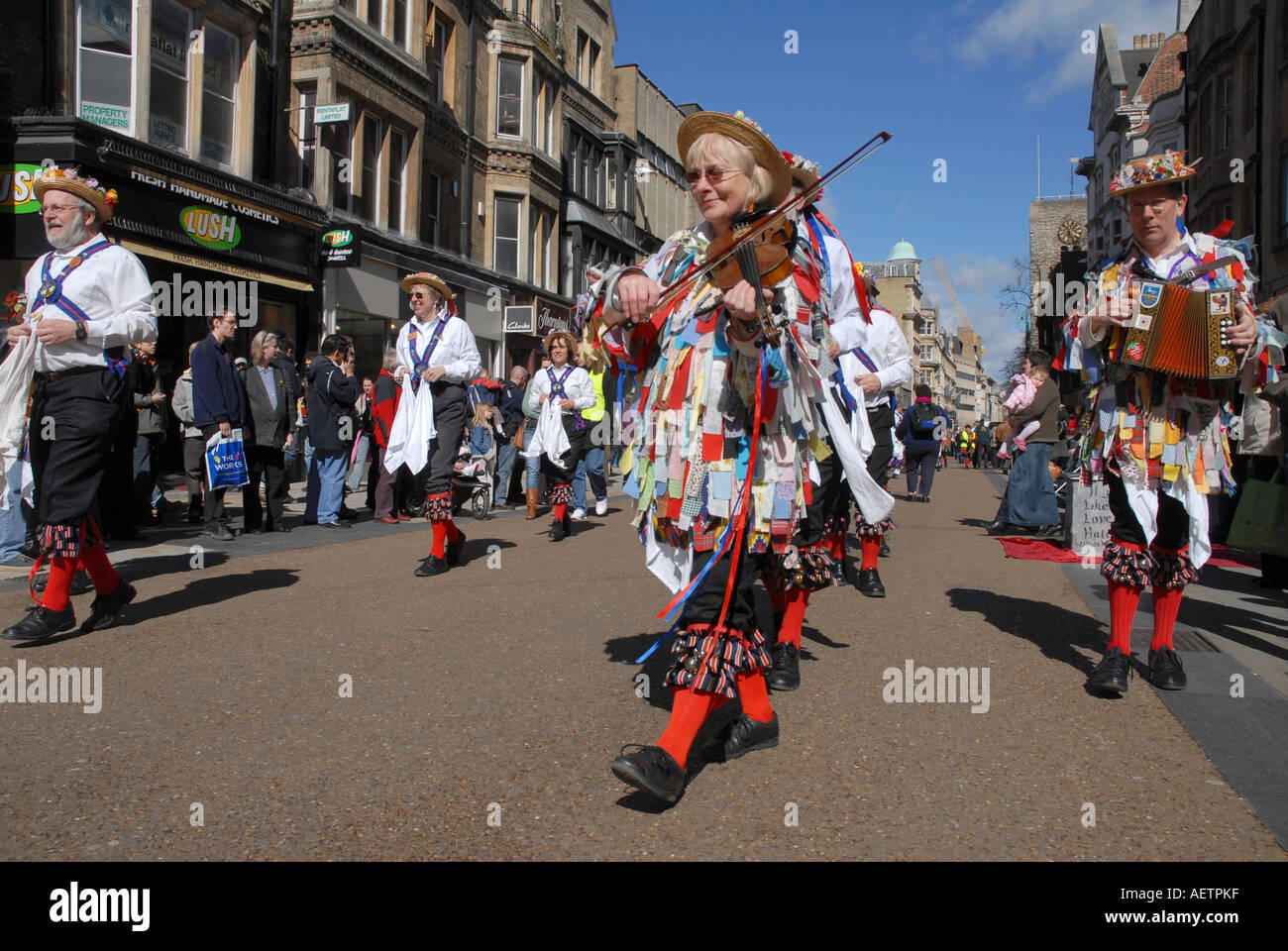English country dance hi-res stock photography and images - Alamy