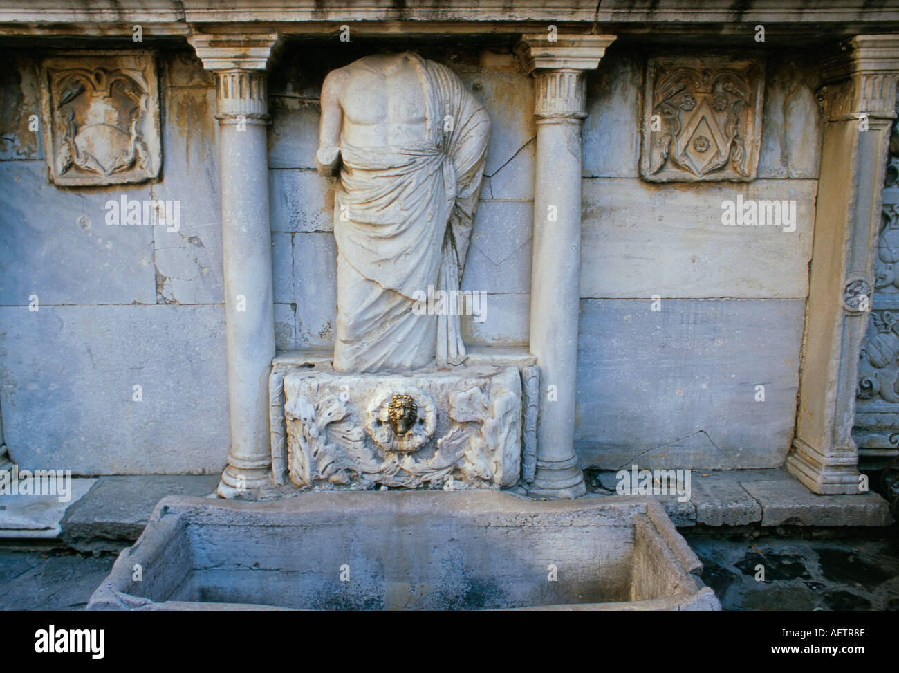 Bembo fountain hi-res stock photography and images - Alamy