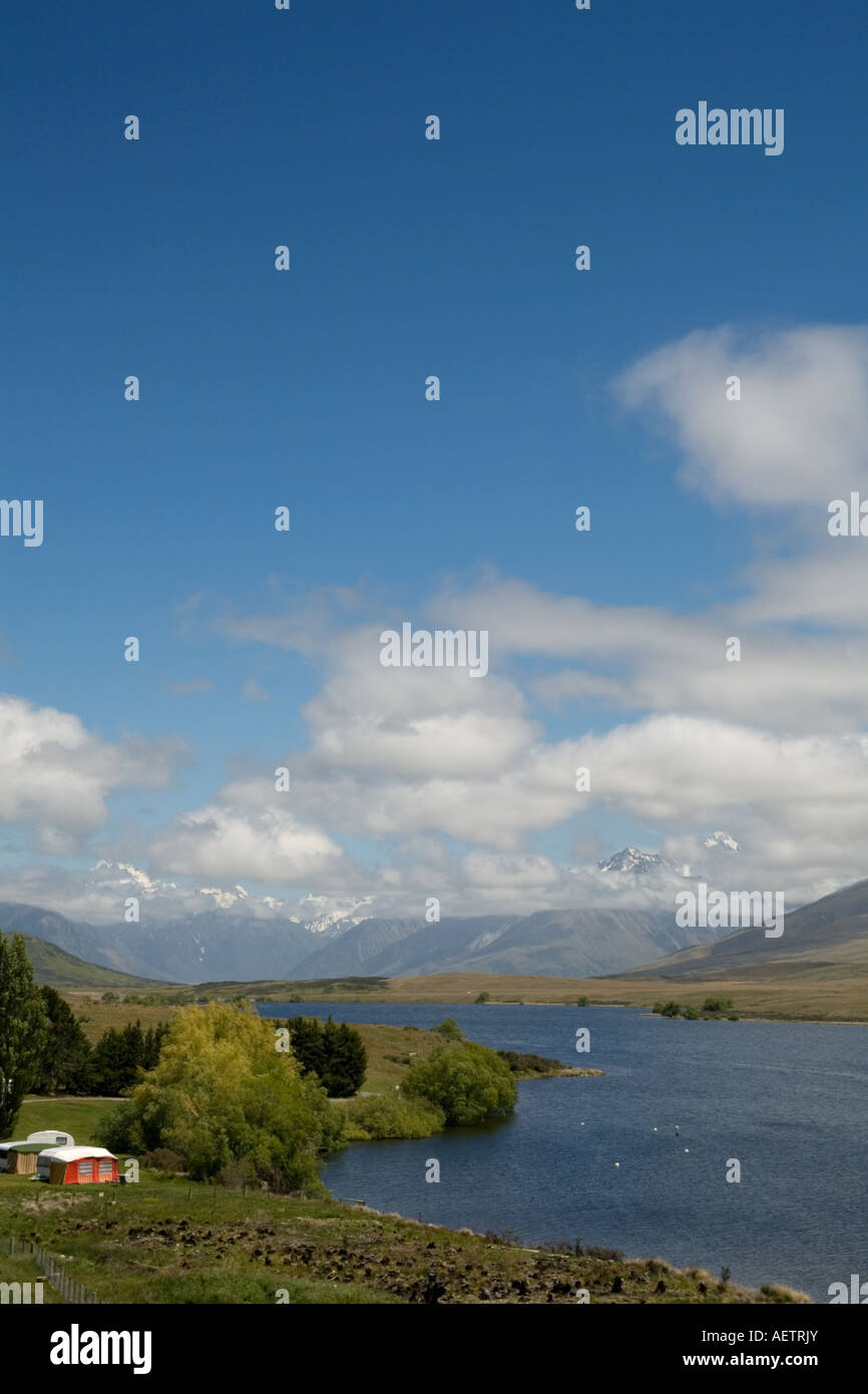 Camping by Lake Clearwater near Mount Potts, Southern Alps, New Zealand ...