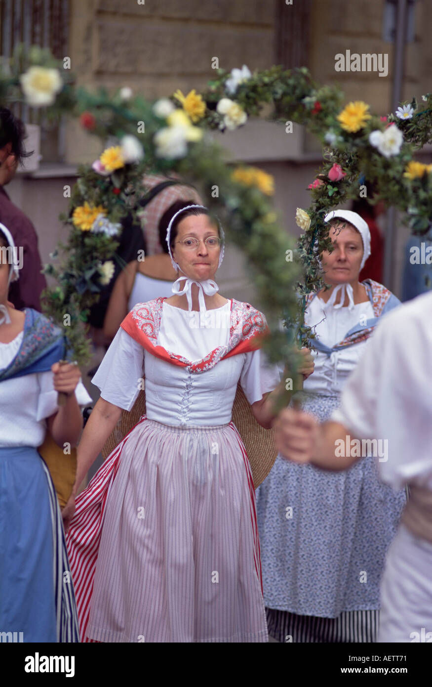 Traditional french dance provence hi-res stock photography and images ...
