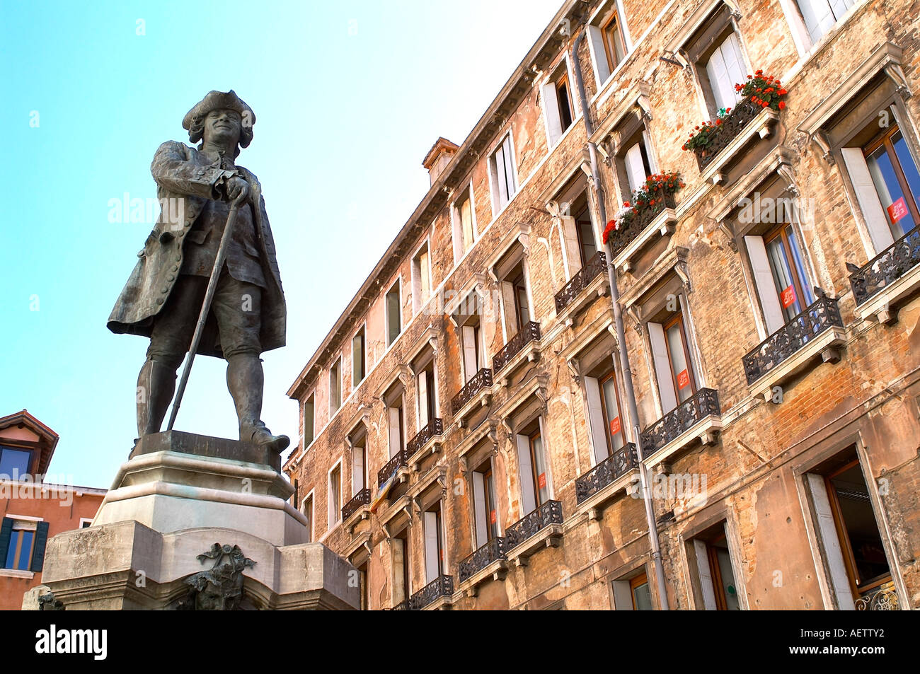 Statue in a square in Venice Stock Photo - Alamy