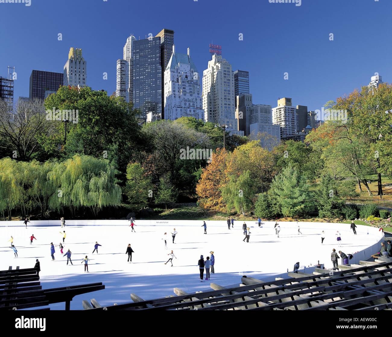 Wollman Memorial Rink Central Park NEW YORK USA Stock Photo - Alamy
