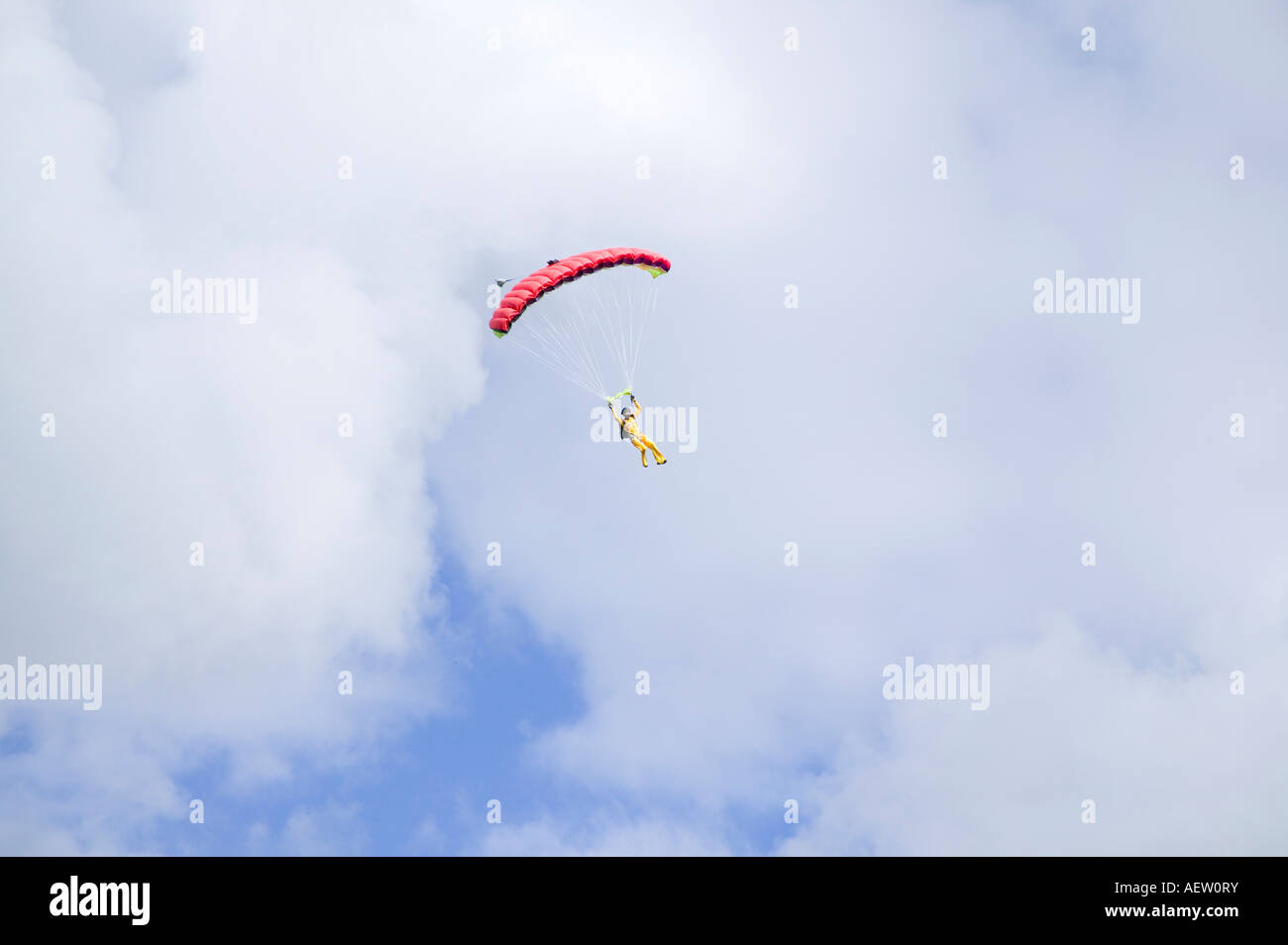 acrobatic aircraft parachutists Stock Photo - Alamy