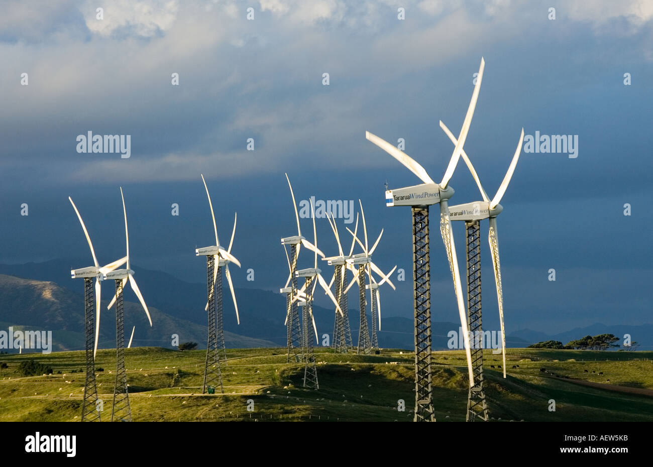 Tararua Wind Farm High Resolution Stock Photography and Images - Alamy