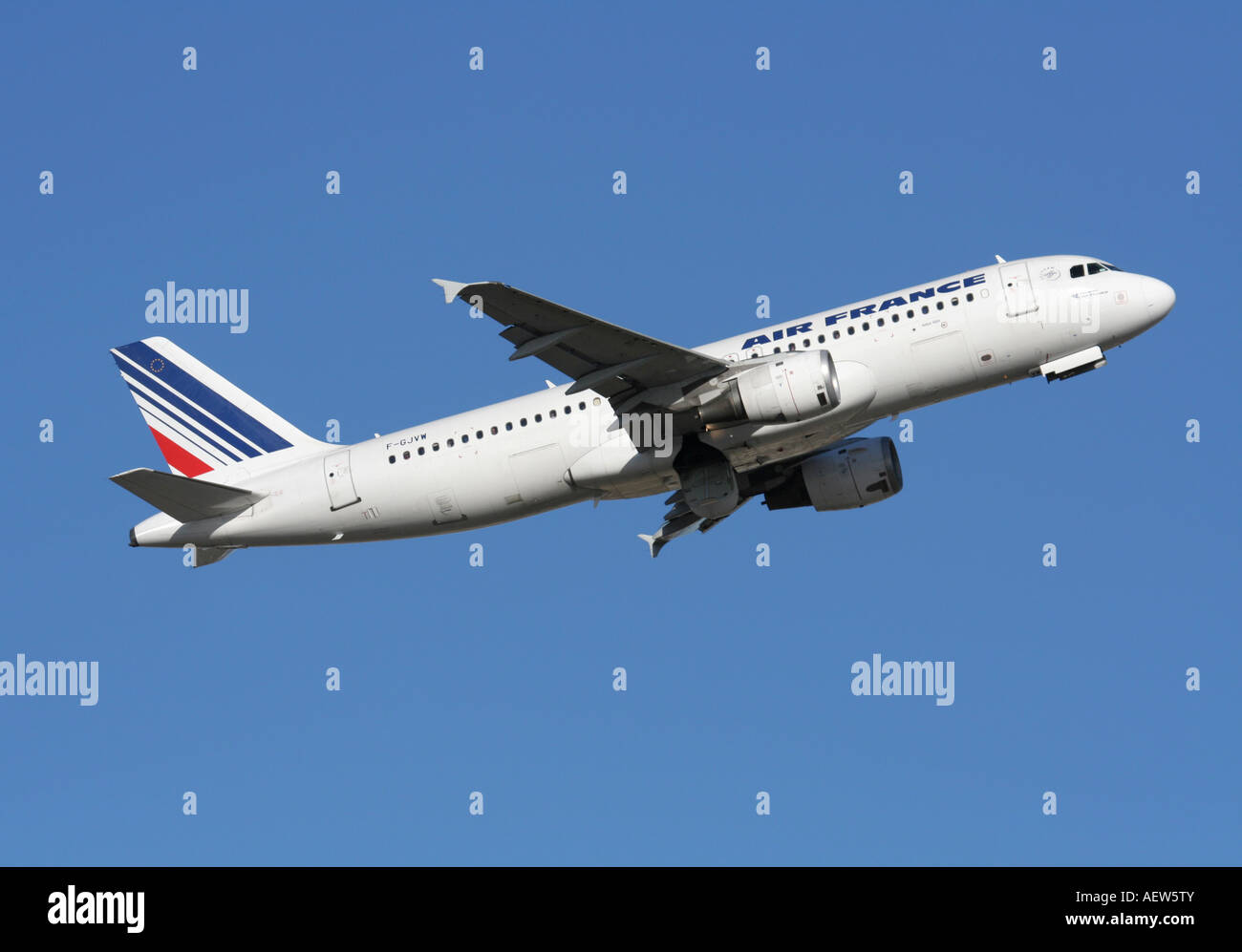Air France Airbus A320 airliner flying on takeoff Stock Photo - Alamy